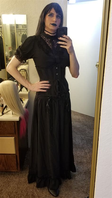 Victorian Inspired Goth Look But I Think I Need A Petticoat To Go With