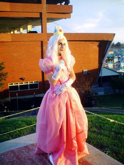 Princes Peach Crossplay Princess Peach Cosplay Princes Peach