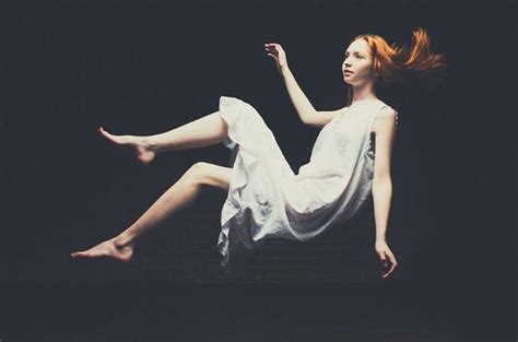 Pin By Joel On Anke Levitation Photography Art Reference Poses