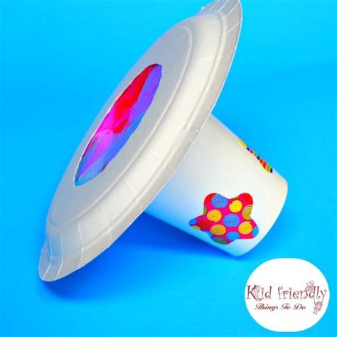 An Easy Kaleidoscope Craft From A Paper Plate And Cup In 2024 Arts