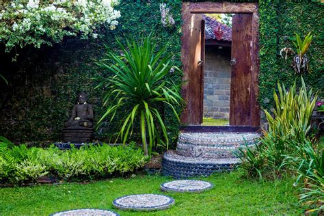 Stepping Stone Ideas Playful Ways To Get Around Your Plot Gardeningetc