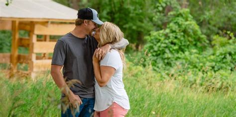 Seth Reynolds And Makayla Morrisons Wedding Website The Knot