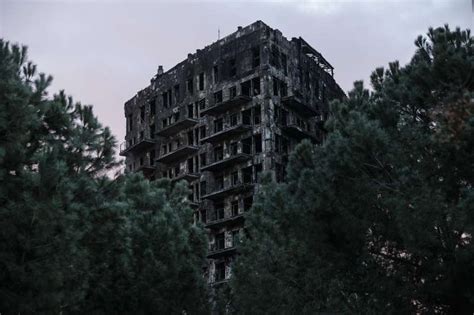 Hallado Un Nuevo Cuerpo Que Eleva A 10 Los Fallecidos En El Edificio
