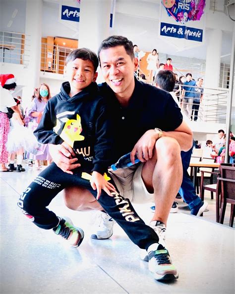 Ig อ๋อม สกาวใจ พูนสวัสดิ์ มาเชียร์จอมทัพโชว์งานคริสต์มาสที่โรงเรียน