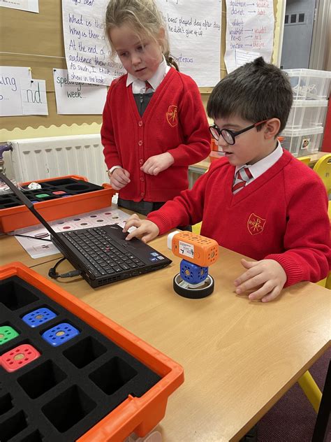 year 2 stem coding workshop holy redeemer catholic primary school
