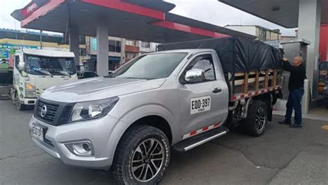 Nissan Np300 Frontier 25l Mecánica Mercadolibre