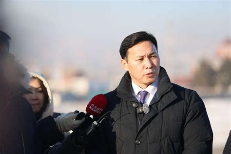 Хавдар судлалын үндэсний хоёрдугаар төвд ажиллах 1500 эмч ажилчдыг АНУ д сургана