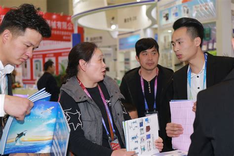 中国 郑州 第35届中原医疗器械（2019年春季）展览会 河南润影医疗科技有限公司 鸿影，医用干式胶片，医用干式打印机，多功能自助取片机 河南