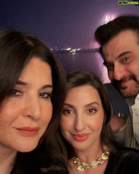 Actress Maheep Kapoor Hd Photos And Wallpapers January 2025 Gethu Cinema