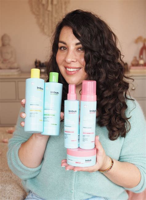 Curly Hair Expert Modern Hair And Wellness Curl Maven