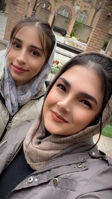 Saba Asgarzadeh ‎فصل بهار؛ یک یادآوری دوست داشتنی، که تغییر واقعا