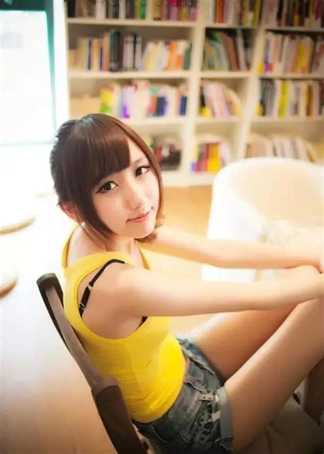 美女你穿成這樣要我怎麼看書啊 每日頭條
