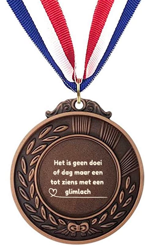 Akyol Het Is Geen Doei Of Dag Maar Een Tot Ziens Met Een Glimlach