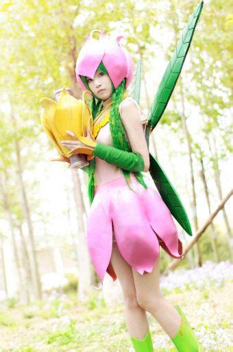 Lilymon Cosplay Cool Costumes Cosplay Costumes Cosplay Ideas Digimon