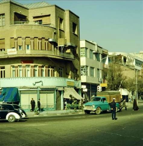 عکس نمایی از قنادی یاس در میدان بهارستان در سال ۱۳۴۷ سایت انتخاب