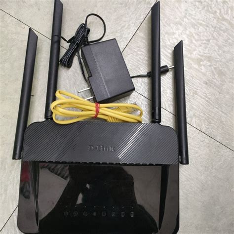 二手 D Link 友訊 Dir 1210 Ac1200 雙頻 無線路由器 電腦及科技產品 電腦周邊產品 Wifi及上網相關產品在旋轉拍賣