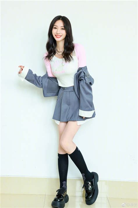 「最性感女主播」分手才1個月 前男友「速結新歡」傻眼直批：噁心 娛樂星聞