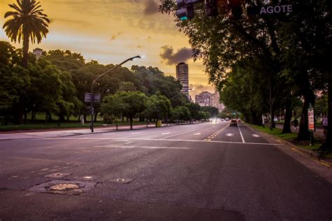 無料画像 日没 道路 通り 夜 朝 アスファルト 夕暮れ 郊外 イブニング Lane 点灯 インフラ 路面 住宅