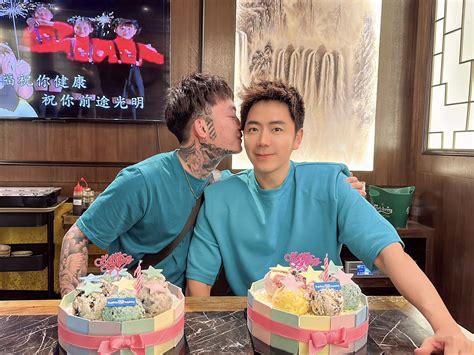谢谢家人们陪我一起度过开心的生日🎂 ️有你们真幸福🎉谢谢祝福我的朋友，忠心玉 钟盛忠 Nick Chung 鍾盛忠