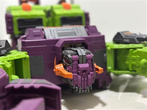 Transformers Scorponok War For Cybertron Trilogy Hobbies And Toys Toys
