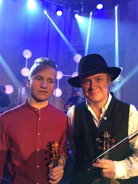 Galerie Hudebníka Benjamina †20 Zradilo Srdíčko Přátelé Zaplavili Rodinu Stovkami Dojemných