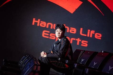 굳히기냐 뒤집기냐…한화생명 Vs T1 ‘2위 결정전