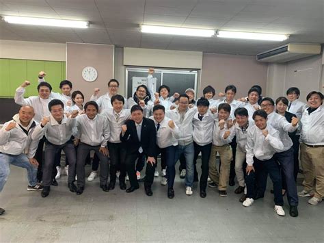 Tori Food By トリ風土研究所 本日は90年代ソングをご用意して絶賛営業中ですー。 岡村ちゃんやね。 あの娘ぼくがロング