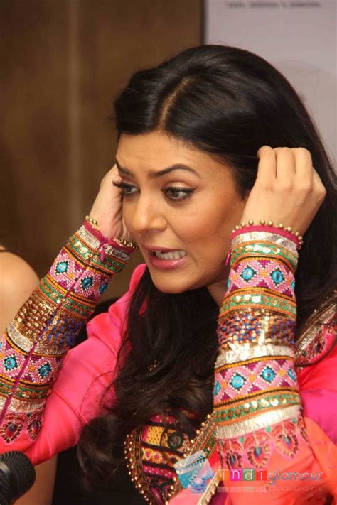 Sushmita Sen Actress Photoimagepics And Stills 182242