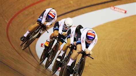 World Cup Pursuit Gold For Women As Men Struggle In Glasgow Cycling