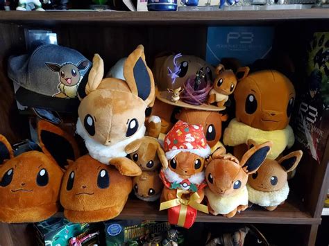 Some Of My Eevee Stuff Scrolller