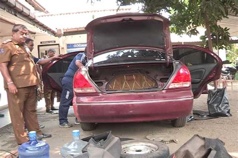 අණ නොතකා වෙඩි කෑ රථයේ ගිය අය ගැන තවත් තොරතුරු