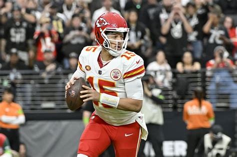Who Are The Chiefs Packers Announcers On Nbc All About Nfl Week 13 Snf