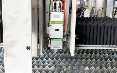 MÁY CẮT LASER FIBER CNC X MM W CẮT TẤM