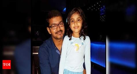 Vijay Meena Shares Nainikas Photo With Vijay Taken At Theri Success
