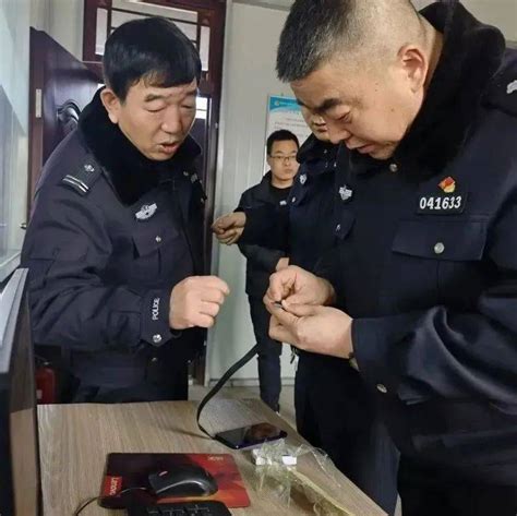 摄像头接收器微型耳机长治男子考科一高科技作弊被抓 赵某某 考试 进行