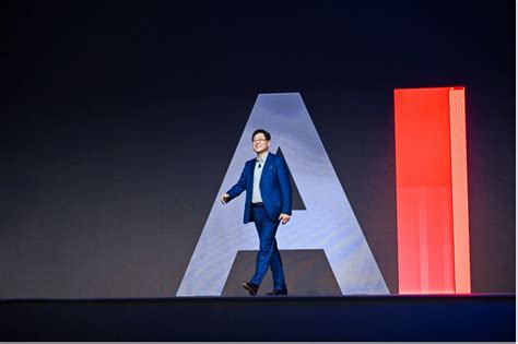 聯想發佈超級智能體矩陣，開啟 Ai 全面滲透人類生活新紀元 新浪香港