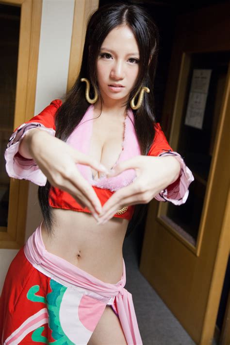 Sunny Lins Boa Hancock Cosplay Unbearably Sexy Sankaku Complex