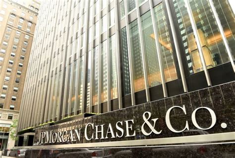 Top 10 Best Stocks To Buy For Investment In January 2023