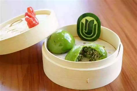 荠菜青团荠荠菜大山谷图库
