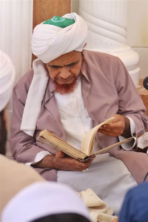 Pin By Sister On Pecinta Habaib Ulama Women In Islam Quotes Islam Women Al Masjid An Nabawi