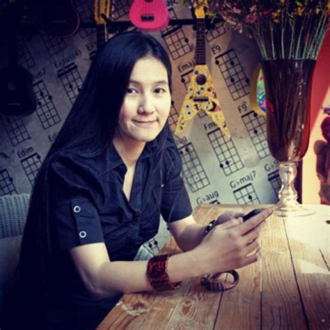 ภาพจากนิตยสาร E Commerce รูปดีๆก็มีนี่นา ทำไมเอารูปขึ้นอืดลงหนังสือได้