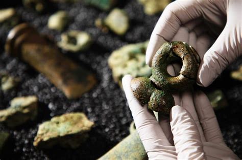 Archaeology News Rare Bronze Age Discovery Sheds Light On Londons