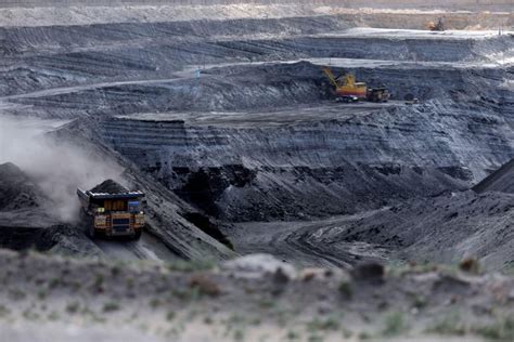 Уул уурхайд төрийн оролцоо нэмэгдэх тусам хулгайн хэмжээ томорно