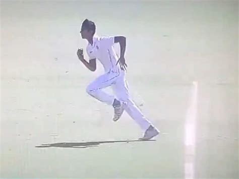 Rahul Dravid Son Samit Dravid Bowls In U19 Cooch Behar Trophy Final
