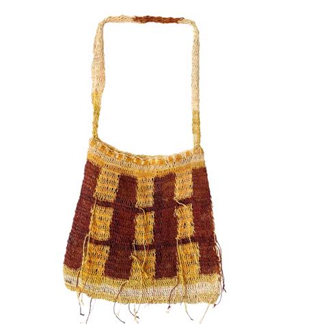 Kaminimbit Traditional Bilum Papua New Guinea Bilum And Bilas Bilum