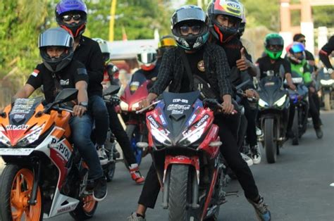 Kopdar Satu Dekade Komunitas Motor Ini Kelilingi Kota Sampit Sonora Id