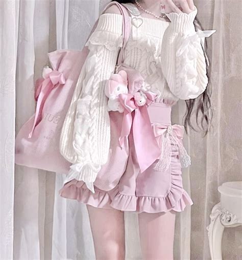 Pin By ༺ 𝒜𝓃𝑔𝑒𝓁 ༻ On • Fashion ꕥ Files • Kawaii Outfit Ideas Cute