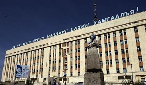 Бусдад хахууль өгсөн хэрэгт холбогдсон ЭХЭМҮТ ийн албан тушаалтны хэргийг хялбаршуулах журмаар