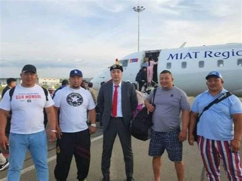 Голь Алтай аймгийн 100 жилийн баяр наадамд Н Батсуурь О Хангай Б Бат Өлзий нар зодоглохоор