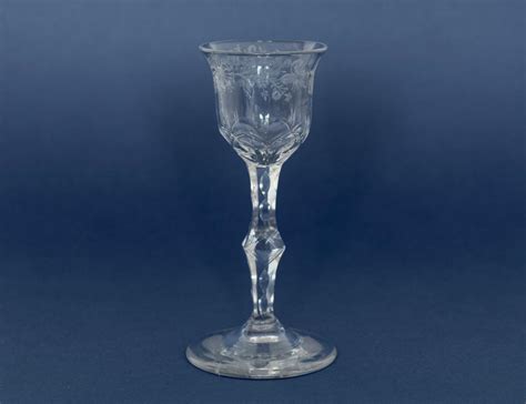 Facet Stem Wine Glass C1780